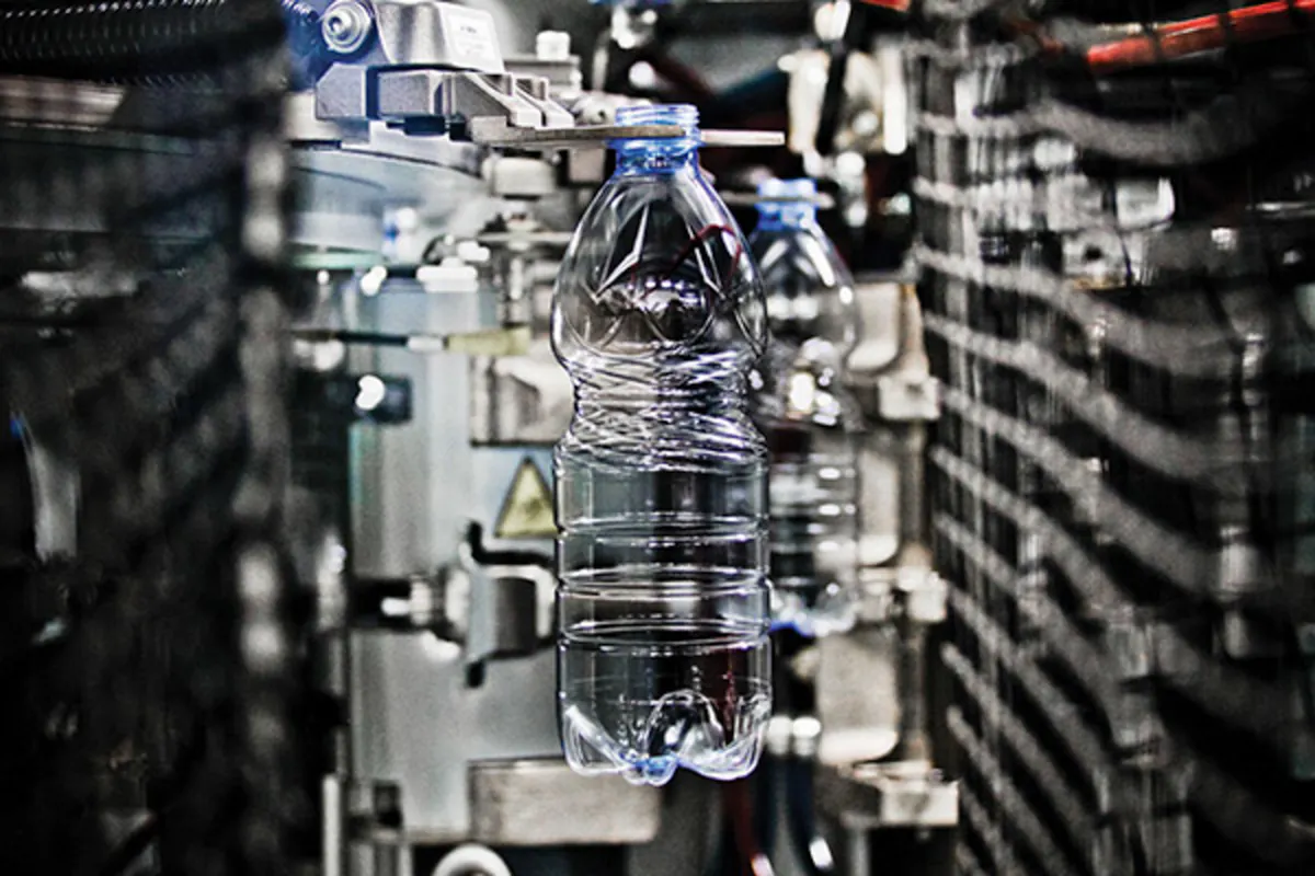 Blow molding units moving from hydraulics to hybrids, all-electrics ...