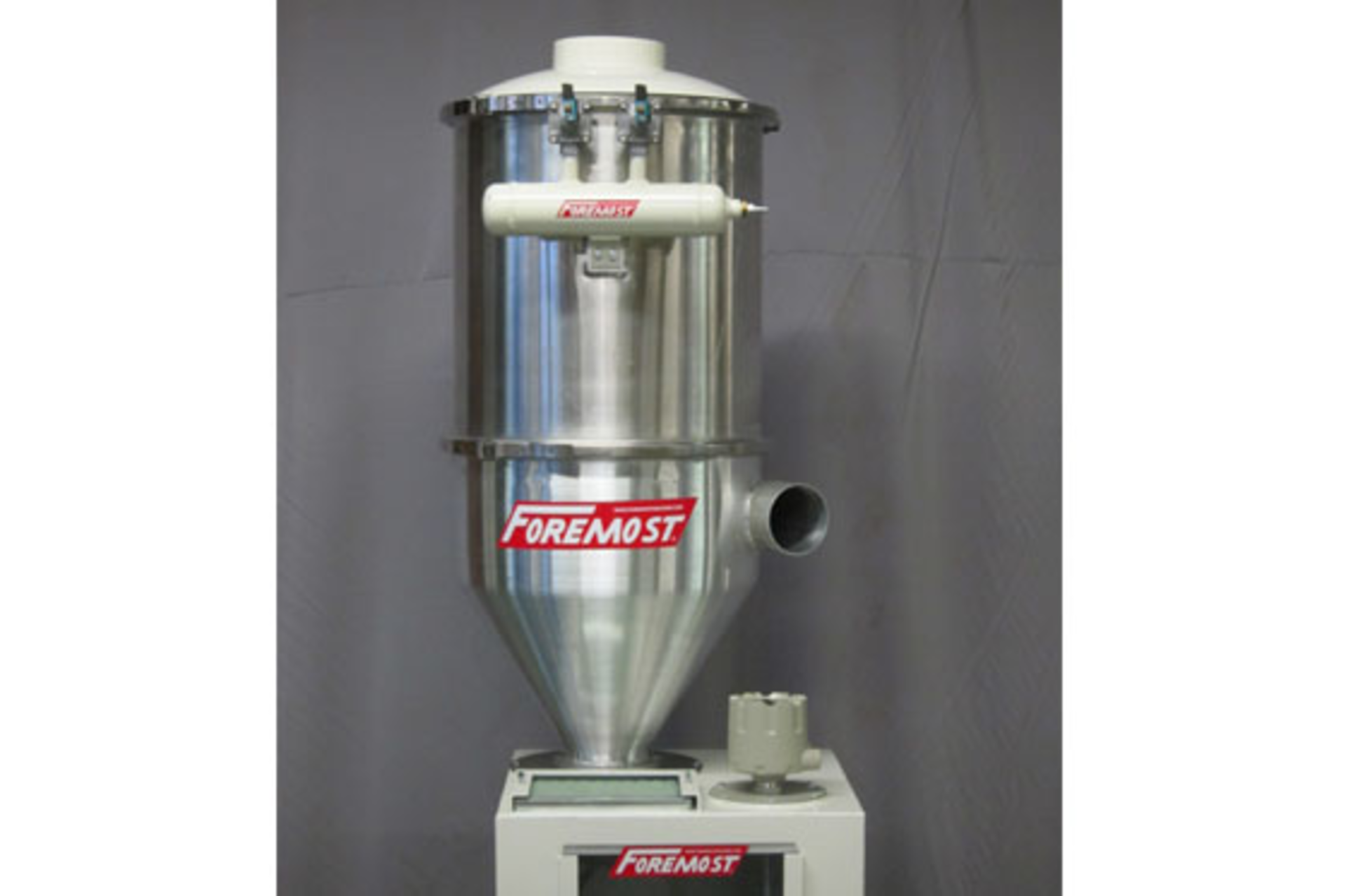 Foremost debuts filtered receiving cyclone | Plastics Machinery ...