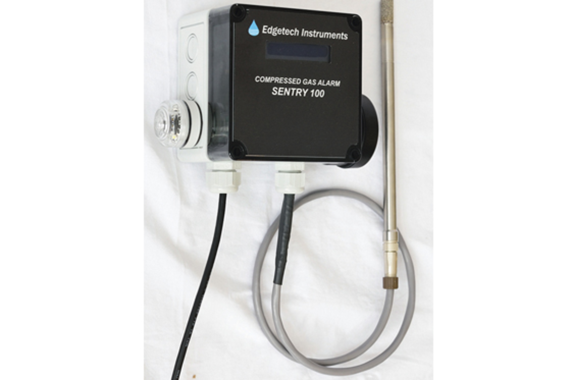 System monitors air pressure, dew point | Plastics Machinery & Manufacturing