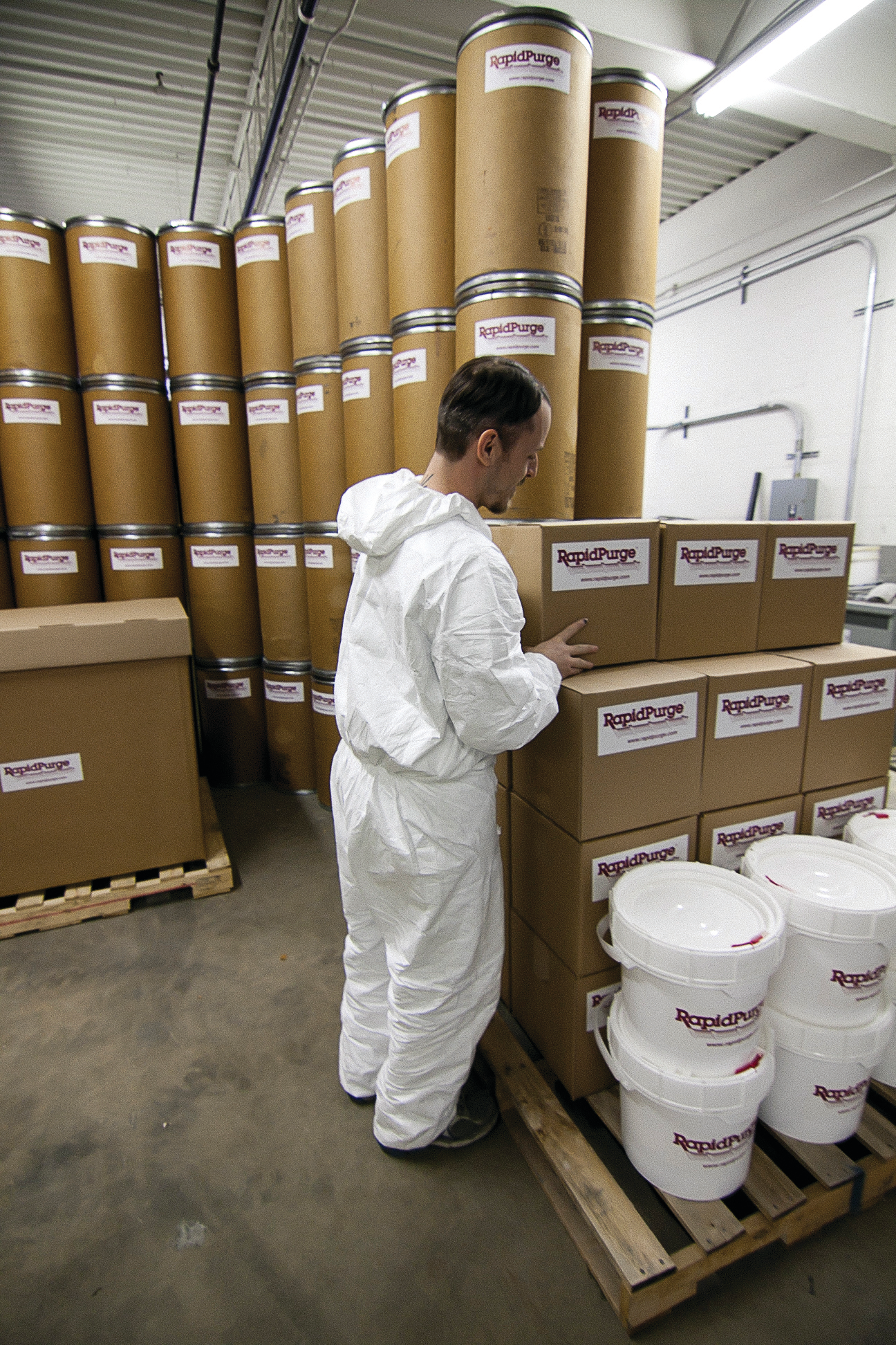 Versatile purging compounds tackle tough tasks | Plastics Machinery ...