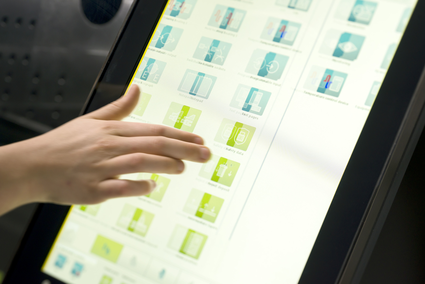 Usability, artificial intelligence guide Engel controller developments ...