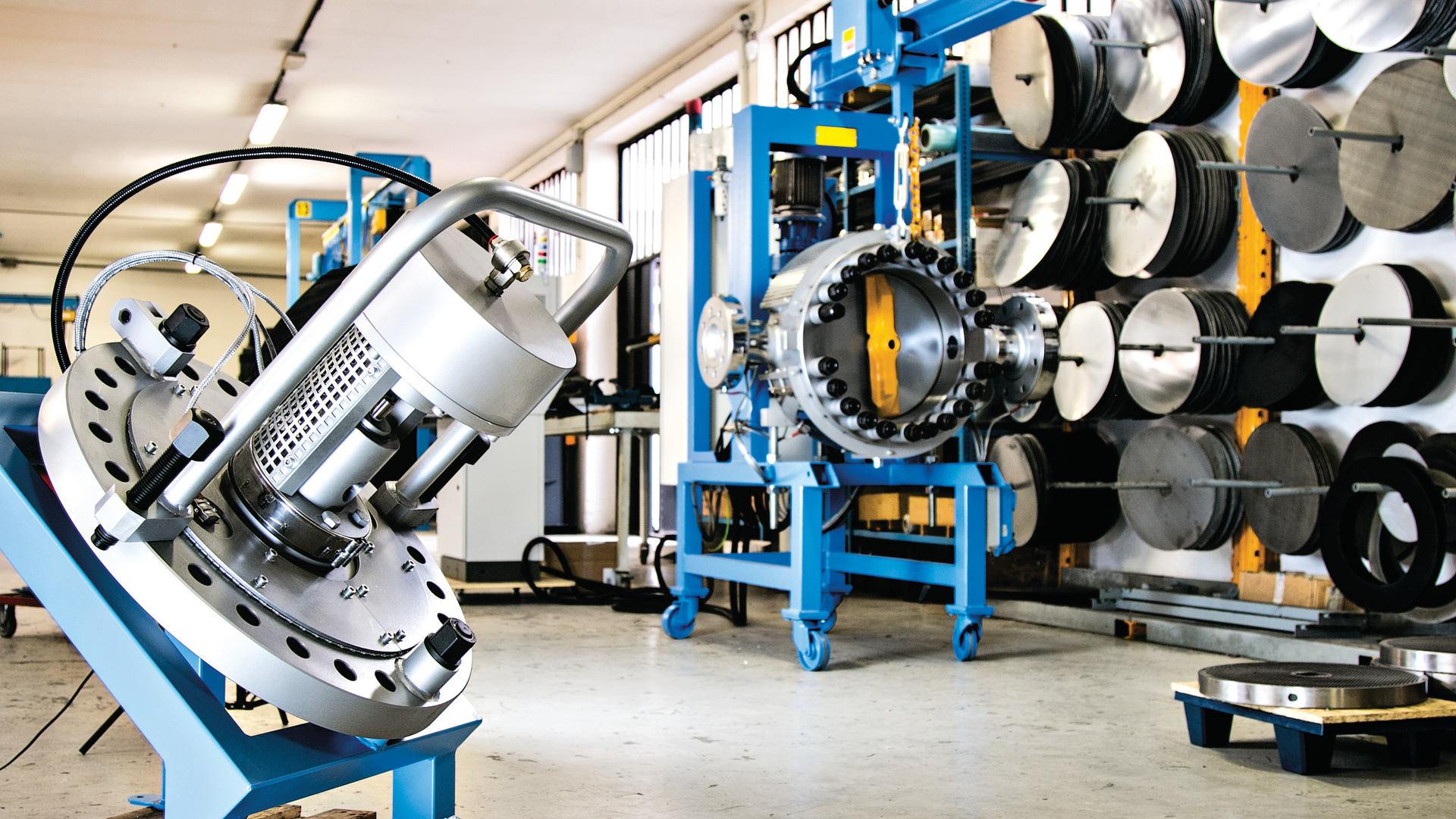 Automatic melt filter gains finer screen | Plastics Machinery Manufacturing