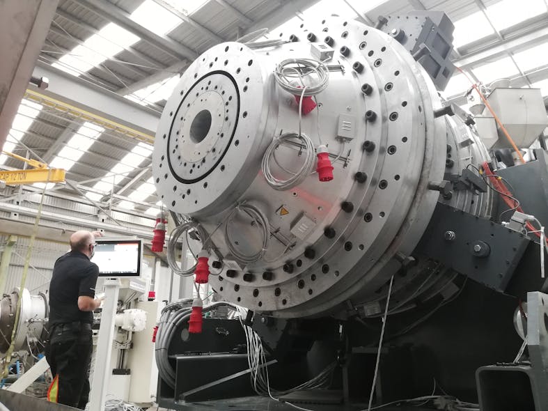 Adjustable melt gap opens up possibilities for pipe manufacturer ...