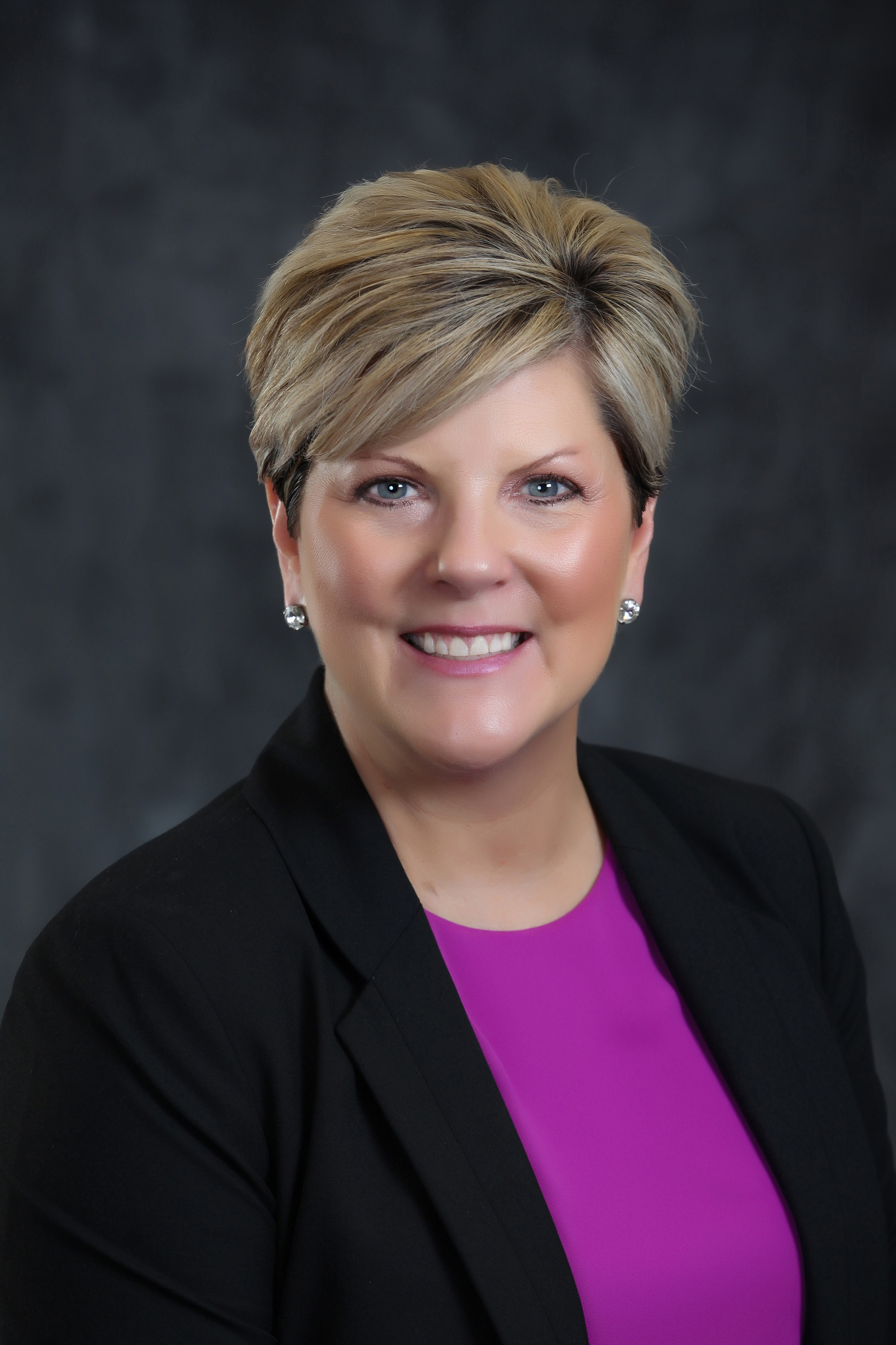 Lori Schaefer-Weaton honored by Manufacturing Institute | Plastics ...