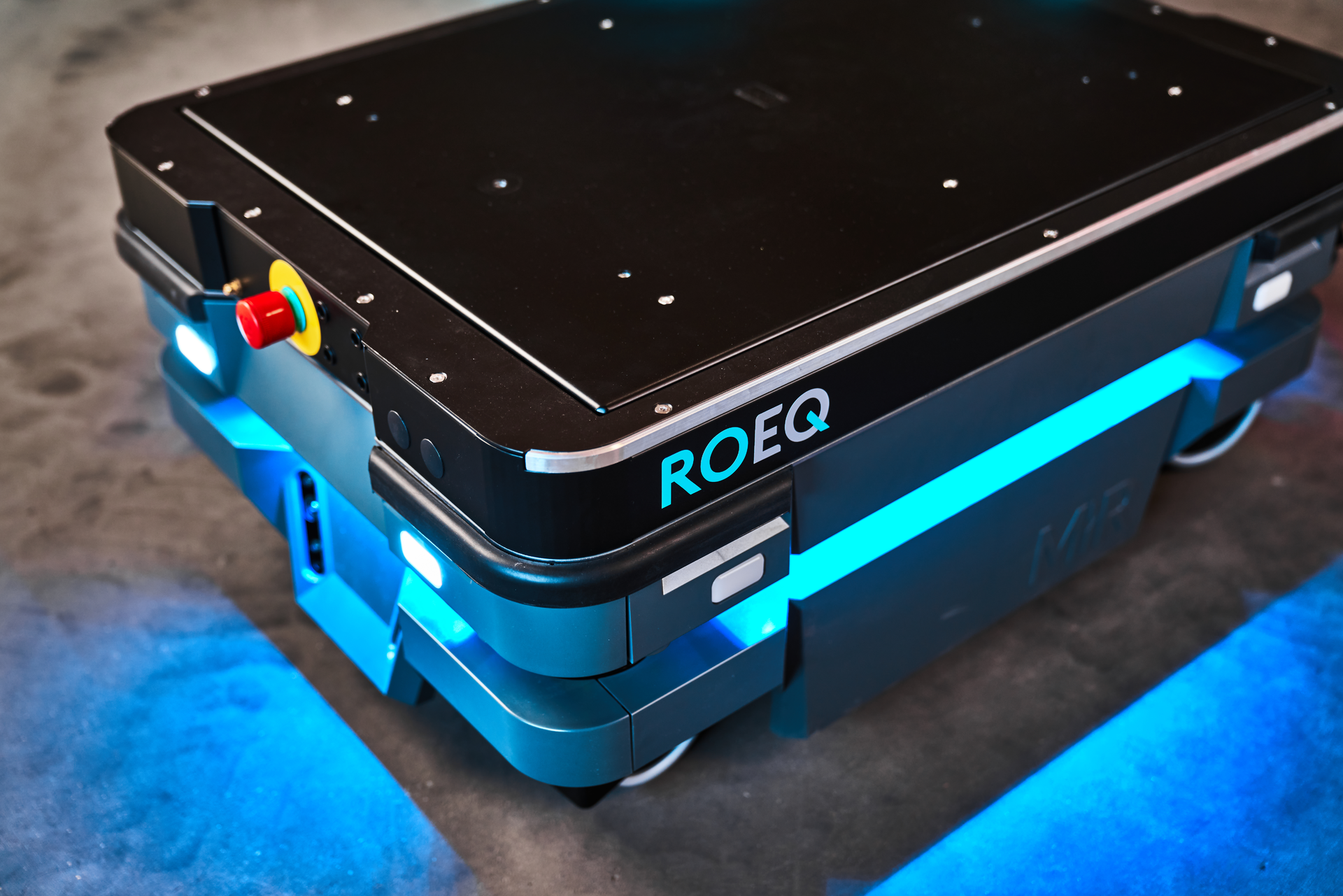ROEQ top module expands applications for MiR250 robot | Plastics ...