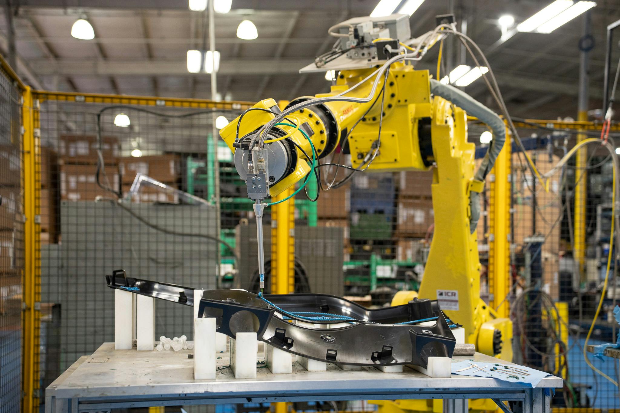 Plastics manufacturers answer labor challenges with automation ...
